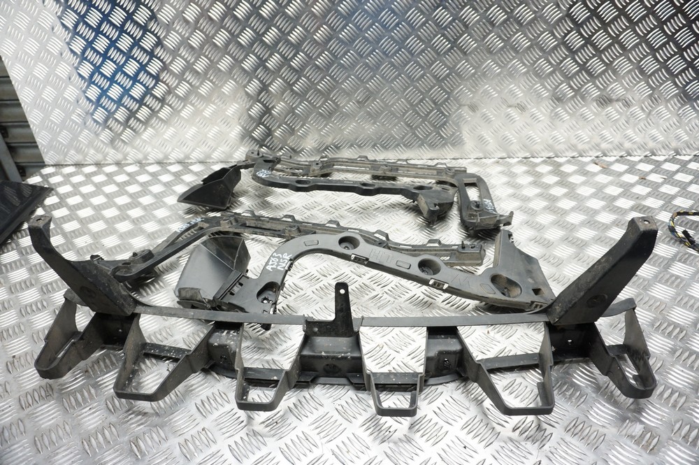 FORD FOCUS MK3 ESTATE REAR BUMPER PLASTIC BRACKETS 2011-2015 AJ63 ...