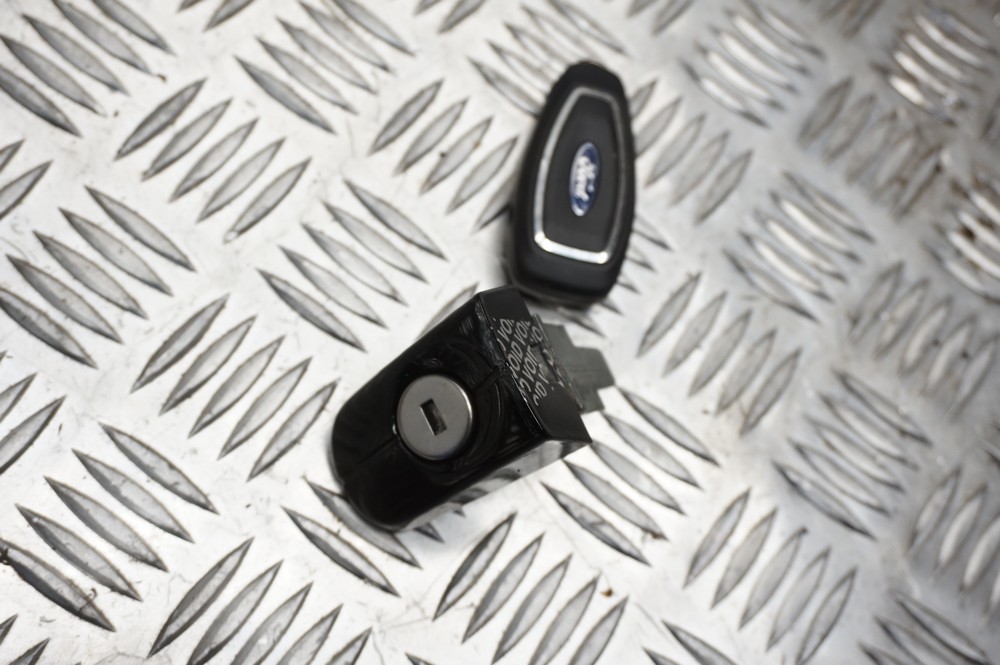 FORD FOCUS MK3 KEY DOOR LOCK IN PANTHER BLACK (SEE PHOTOS) 2011-2015 ...