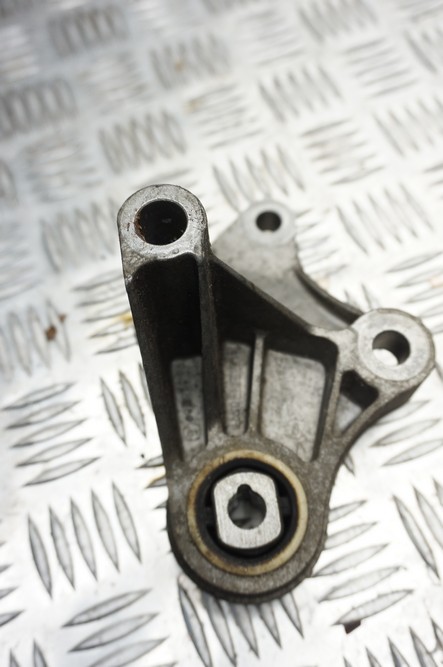 FORD FOCUS MK3 1.0 ECOBOOST MANUAL GEARBOX REAR MOUNT BRACKET 2011-2015 ...