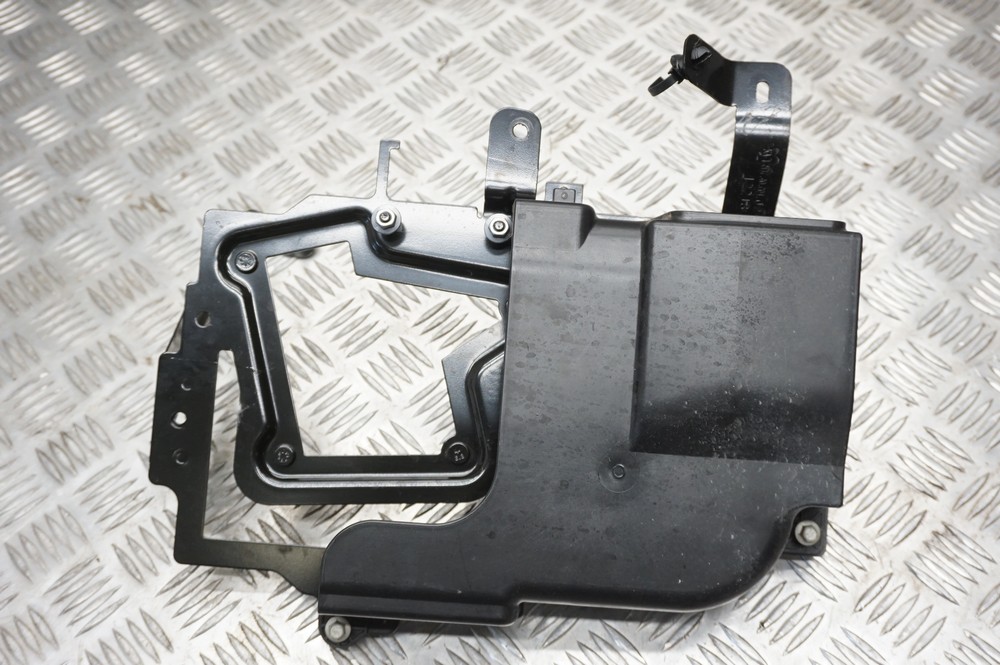 FORD FOCUS MK4 ECU CAGE HOLDER 2018-2020 LS68 – Gala Motors