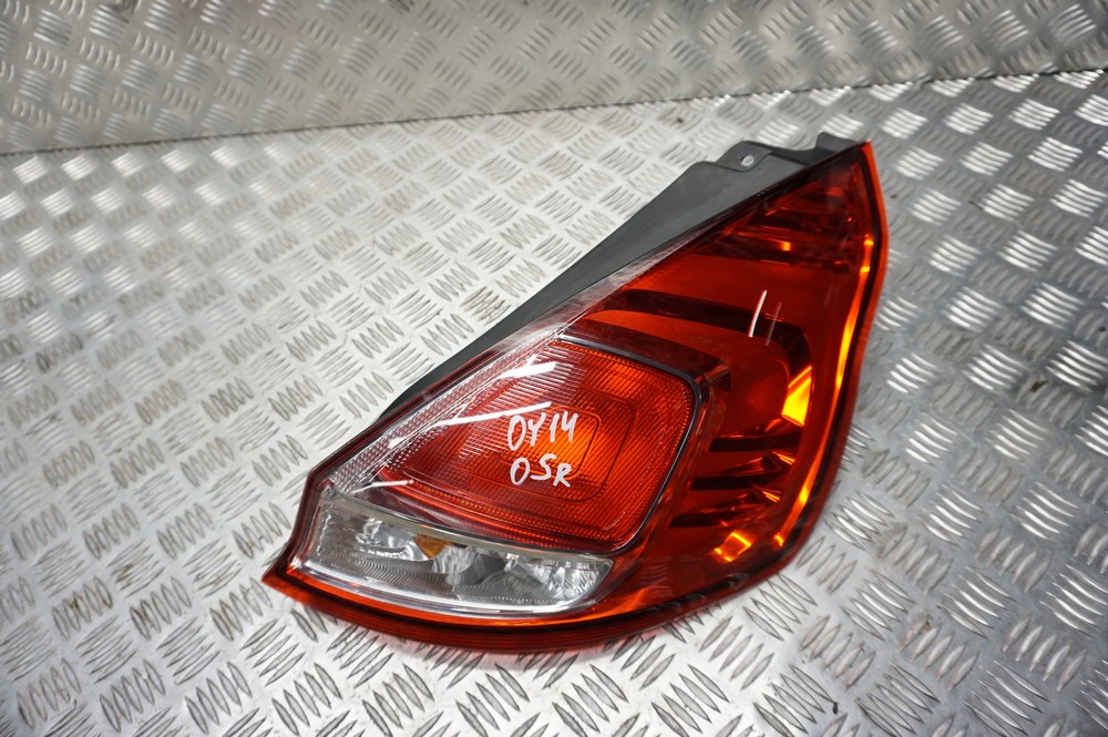 FORD FIESTA MK7 REAR OS TAIL LIGHT CLUSTER 2013-2017 OY14 – Gala Motors