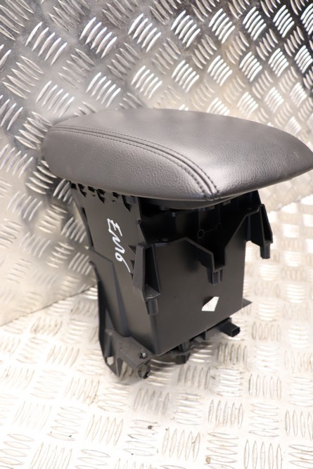 FORD FOCUS MK3 CENTRE CONSOLE ARM REST 2015-2018 EN16 – Gala Motors