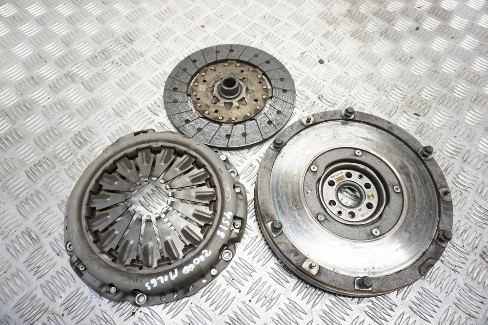 FOCUS 1.5 ECOBOOST 6SP MANUAL FLYWHEEL CLUTCH 20K MILES (SEE PHOTOS) 15 ...