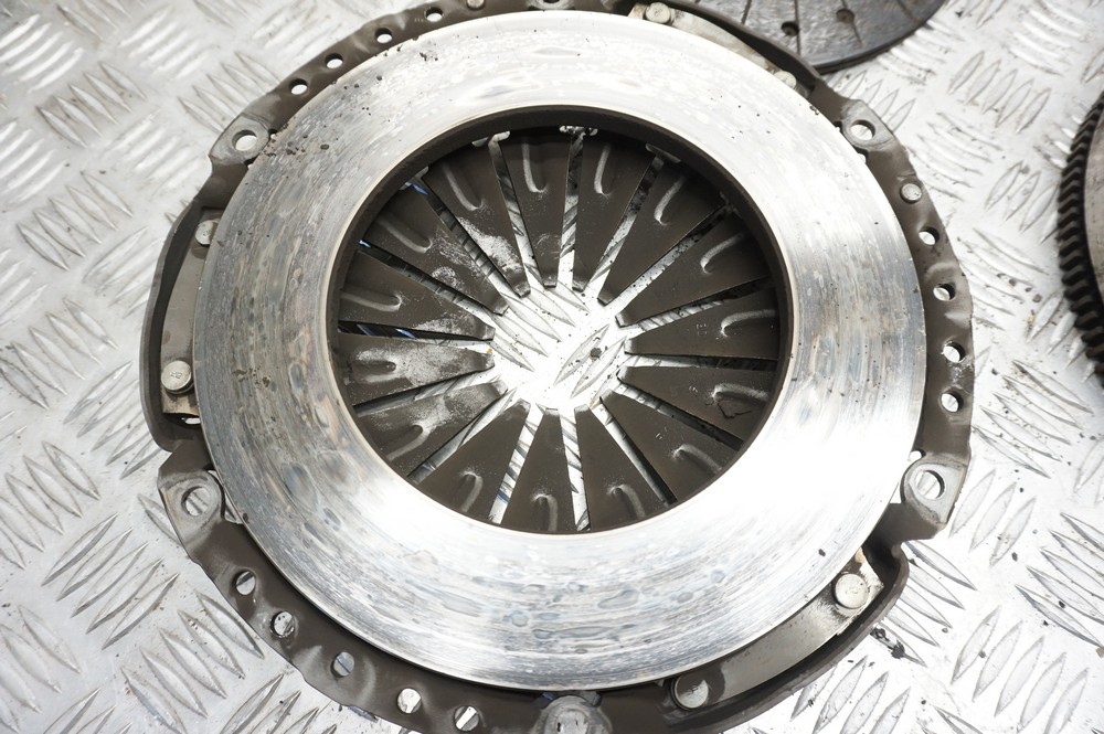 FOCUS 1.5 ECOBOOST 6SP MANUAL FLYWHEEL CLUTCH 20K MILES (SEE PHOTOS) 15 ...