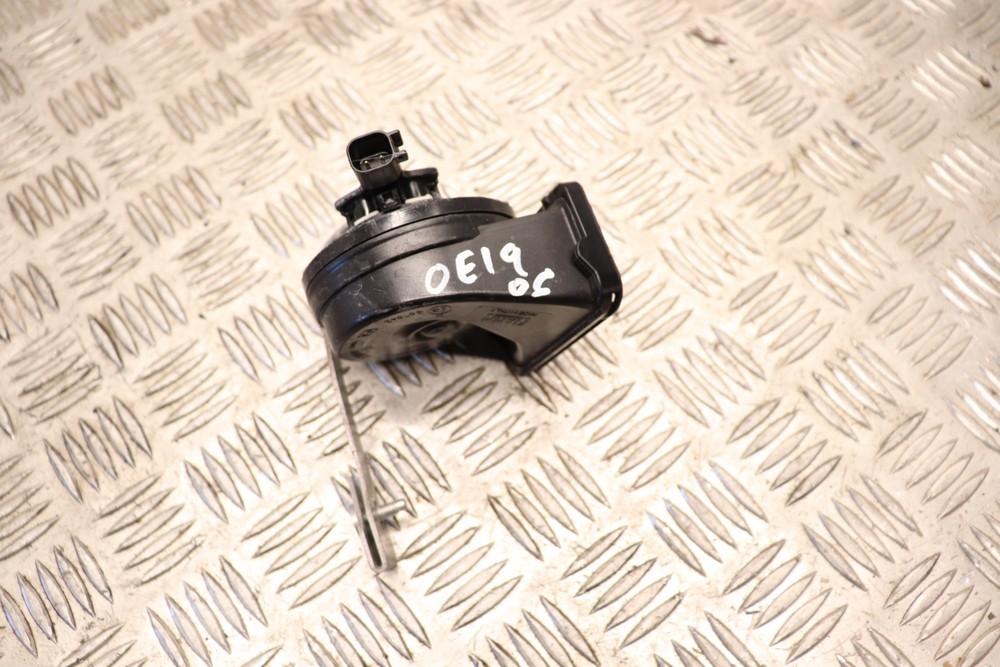 FORD FOCUS MK4 HORN 2018-2020 OE19-1 – Gala Motors