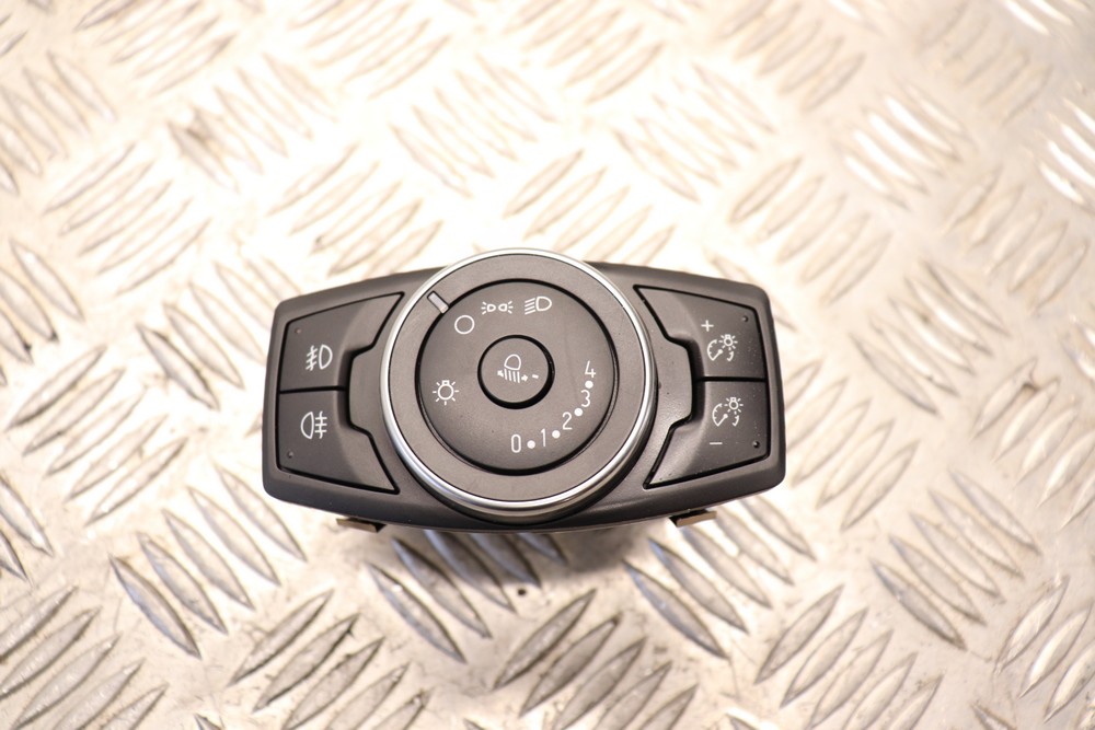 FORD FOCUS MK3 HEADLIGHT SWITCH 2015-2018 NV65 – Gala Motors
