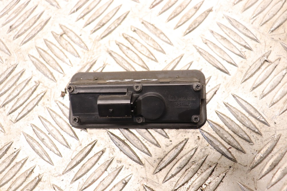 FORD FIESTA MK7 TAILGATE OPEN RELEASE BUTTON 2013-2017 GJ67 – Gala Motors