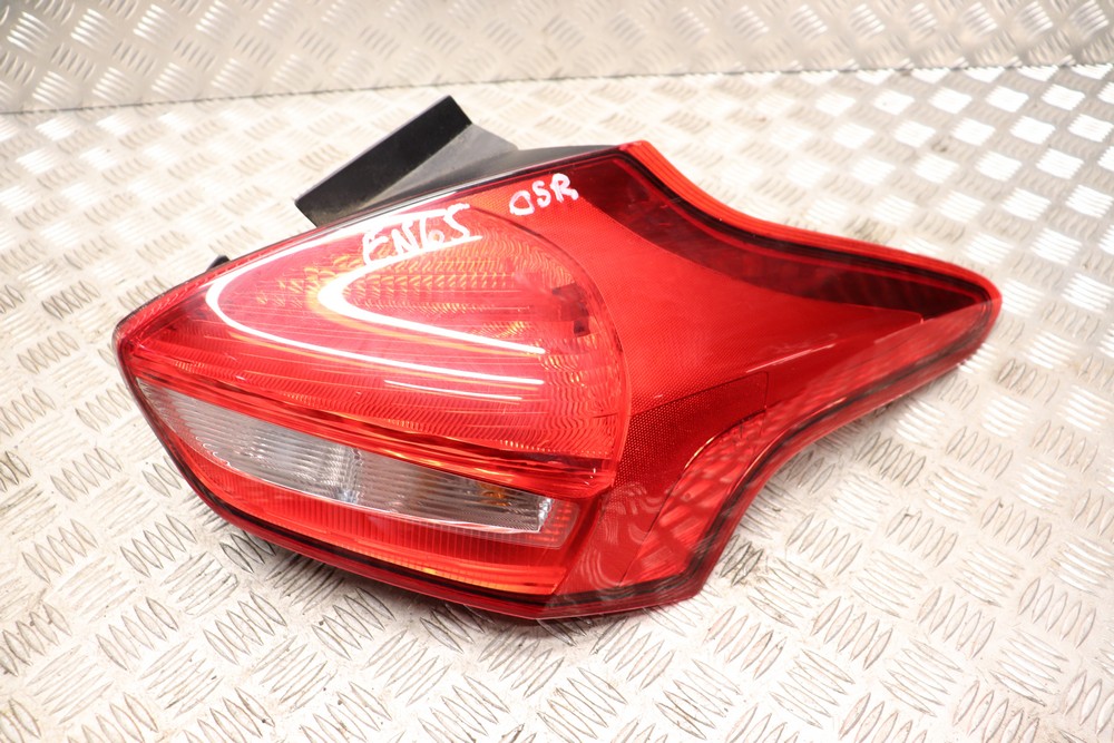 FORD FOCUS MK3 ST HATCHBACK REAR OS LED TAIL LIGHT CLUSTER 2015-2018 ...