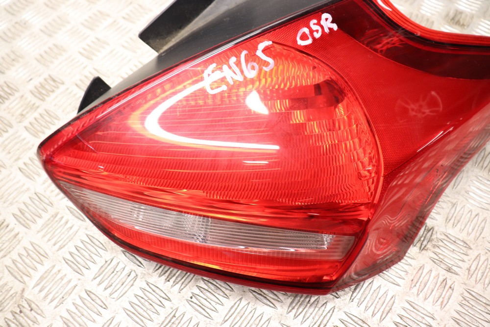 FORD FOCUS MK3 ST HATCHBACK REAR OS LED TAIL LIGHT CLUSTER 2015-2018 ...