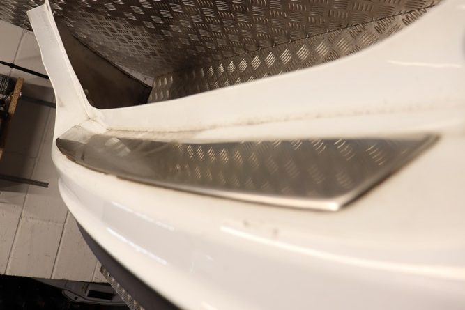 FORD B-MAX REAR BUMPER COMPLETE IN FROZEN WHITE (SEE PHOTOS) 2012-2017 ...