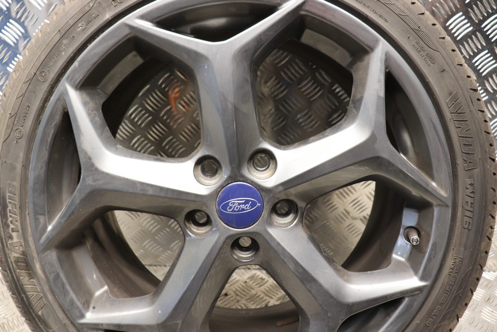 FORD FOCUS MK3 ST R18 ALLOY WHEEL WITH 5.0MM TYRE 2015-2018 ET65-3 ...