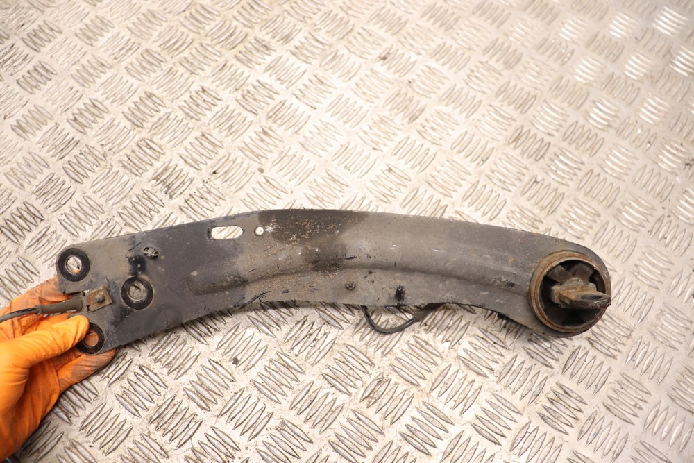 FORD FOCUS MK3 ST HATCHBACK REAR NSR SUSPENSION TRAILING ARM BUSH 2015 ...