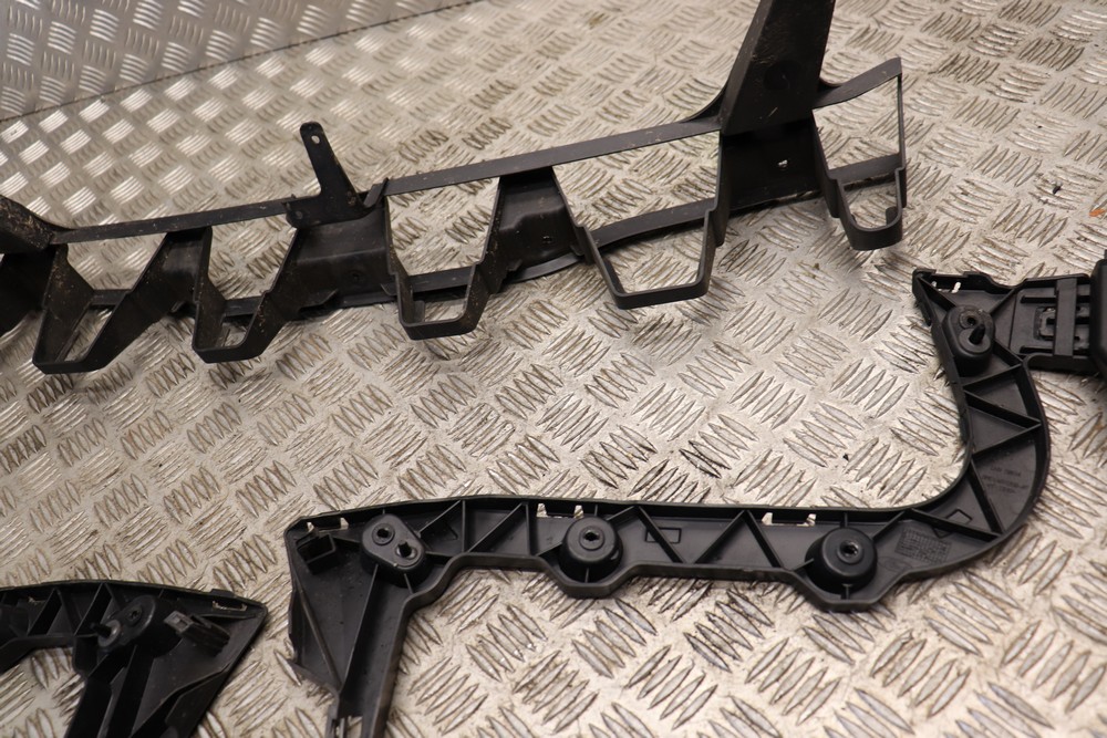 FORD FOCUS MK3 ESTATE REAR BUMPER BRACKETS 2015-2018 CP66 – Gala Motors