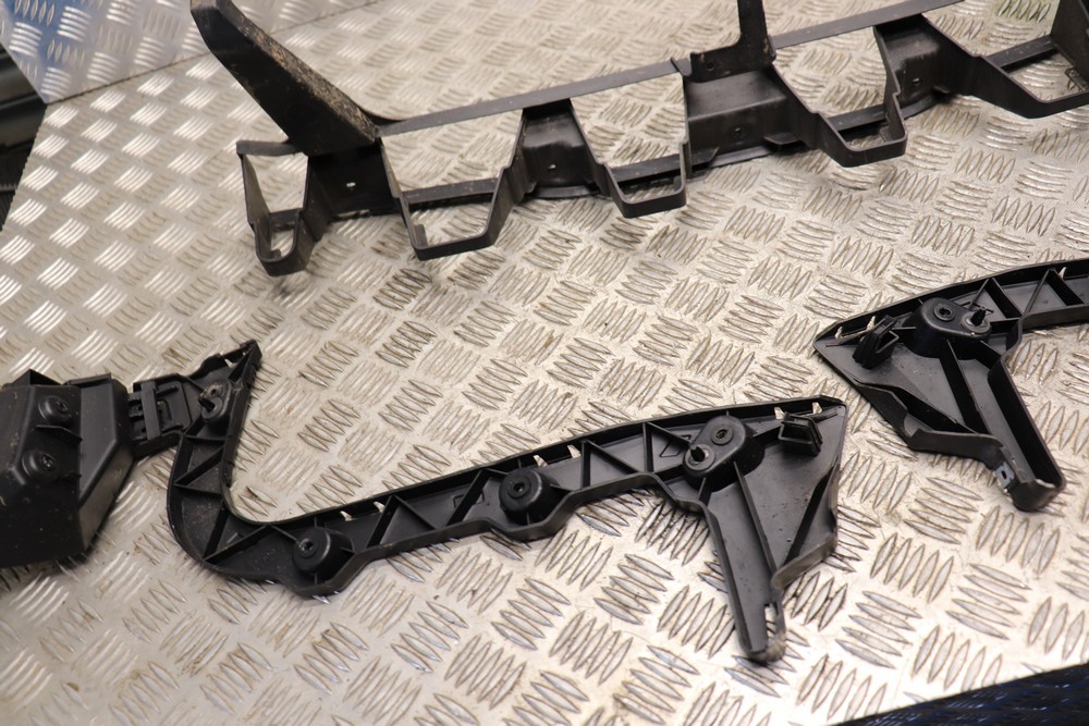 FORD FOCUS MK3 ESTATE REAR BUMPER BRACKETS 2015-2018 CP66 – Gala Motors