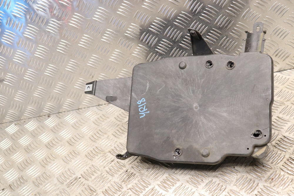 FORD FOCUS MK3 ECU CAGE HOLDER HOUSING 2015-2018 YR18 – Gala Motors