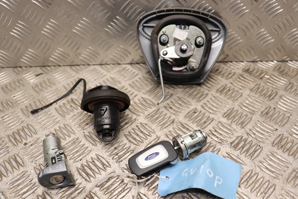 FORD KA MK2 KEY DOOR IGNITION FUEL CAP LOCK IN STRIBE GREY 2009-2016 ...