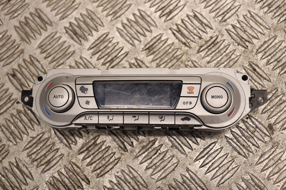 FORD FOCUS MK2 DIGITAL CLIMATE CONTROL UNIT 2008-2011 LT58 – Gala Motors