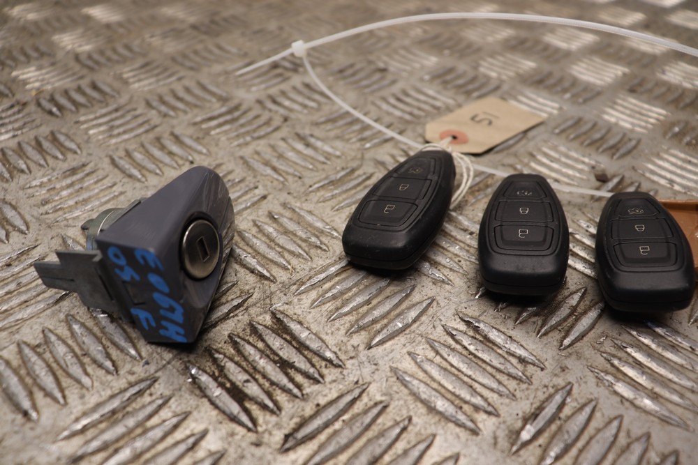 FORD FOCUS MK3 THREE KEYS DOOR LOCK IN STEALTH GREY 2015-2018 EO67H ...