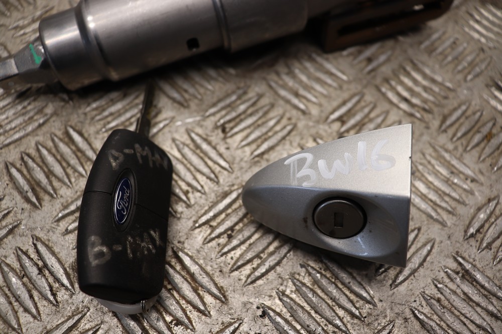 FORD B-MAX MK1 KEY DOOR IGNITION LOCK IN MOONDUST SILVER 2012-2017 BW16 ...