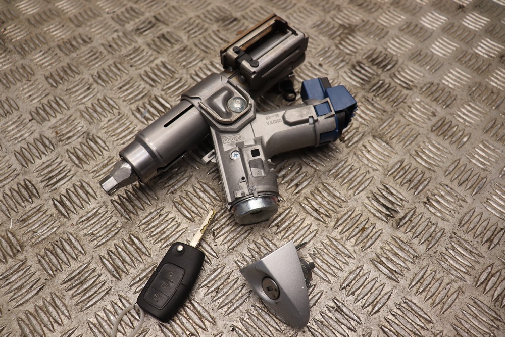 FORD B-MAX MK1 KEY DOOR IGNITION LOCK IN MOONDUST SILVER 2012-2017 BW16 ...