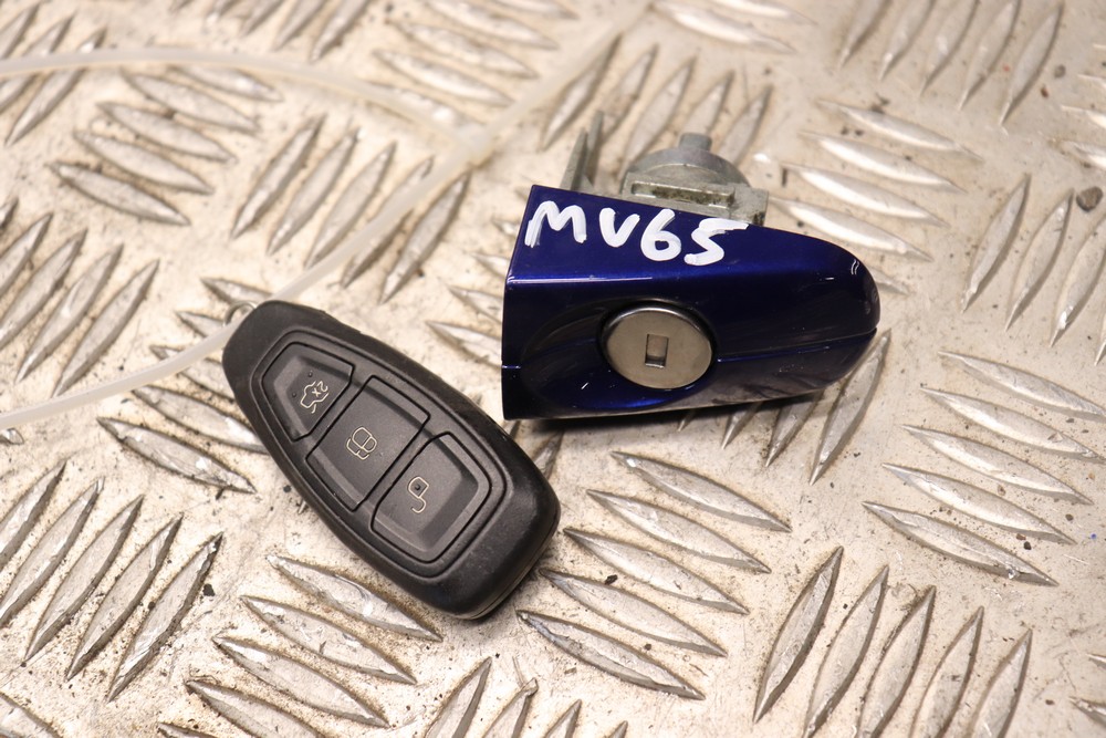 FORD FOCUS MK3 KEY DOOR LOCK IN DEEP IMPACT BLUE 2015-2018 MV65 – Gala ...