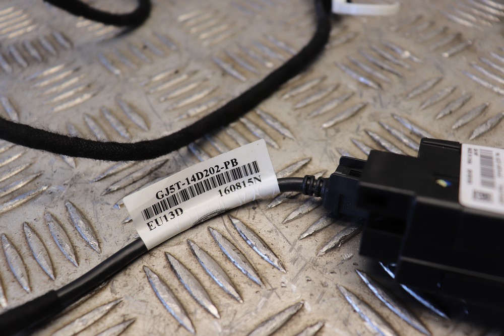 FORD KUGA MK2 VIGNALE SYNC3 SAT NAV SCREEN APIM MODULE WITH USB, GPS 17 ...