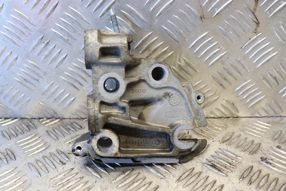 FORD KUGA MK1 2.0 TDCI EURO 5 OS ENGINE MOUNT BRACKET 2008-2012 NU60 ...