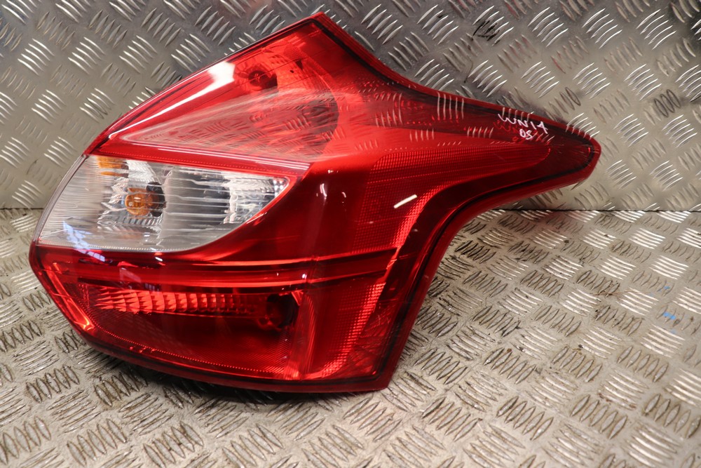 FORD FOCUS MK3 HATCHBACK OS TAIL LIGHT CLUSTER NON LED 2011-2015 WN14 ...