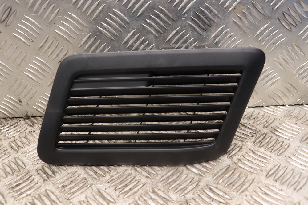 FORD FOCUS MK4 ST-LINE REAR NS VENT TRIM COVER 2018-2021 YM70 – Gala Motors