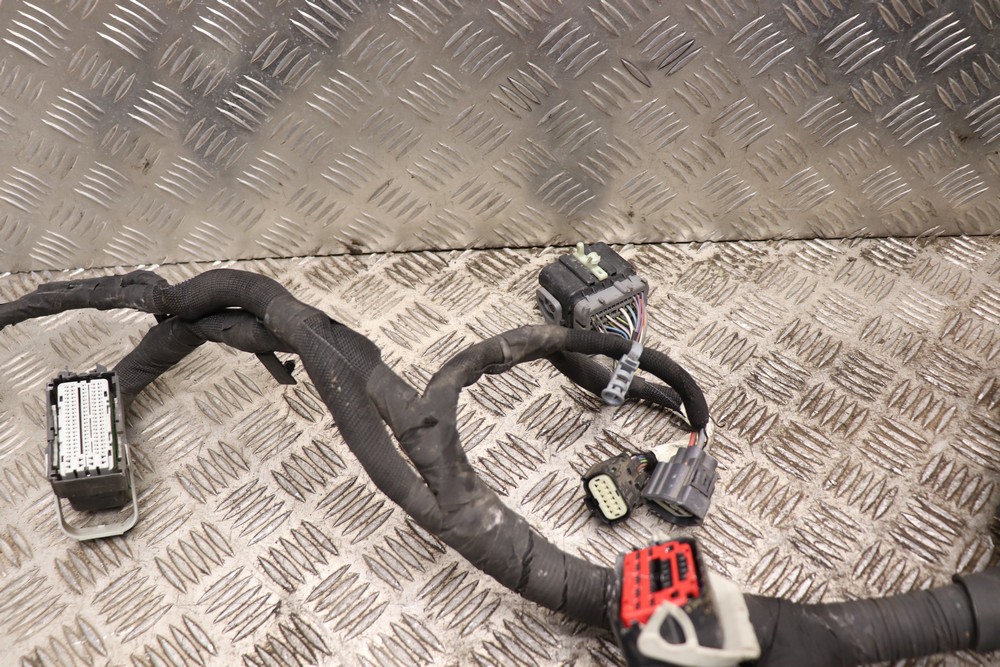 FORD TRANSIT CUSTOM MK8 2.0 TDCI EURO 6 ENGINE BAY FUSE BOX 2017-2018 ...