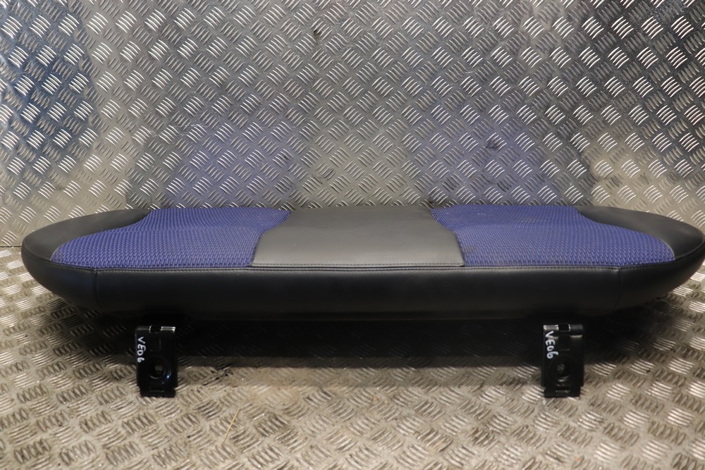 FORD FIESTA MK6 ST150 HALF LEATHER REAR SEAT BASE (SEE PHOTOS) 2005 ...