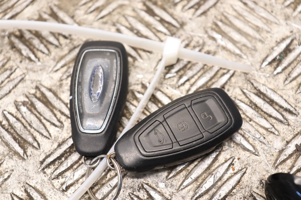 FORD FOCUS MK3 KEY DOOR LOCK IN PANTHER BLACK 2 KEYS 2011-2015 YE61 ...