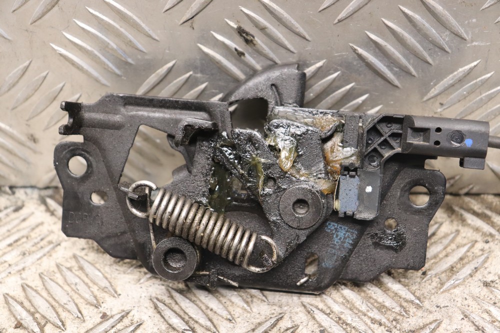 FORD FOCUS MK3 FRONT BONNET LOCK CATCH 2015-2018 GV65 – Gala Motors