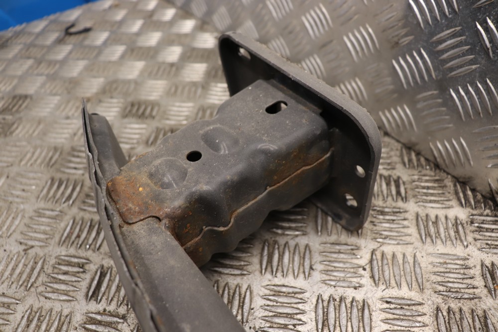 FORD FOCUS MK3 HATCHBACK REAR CRASH BAR 2015-2018 GV65 – Gala Motors