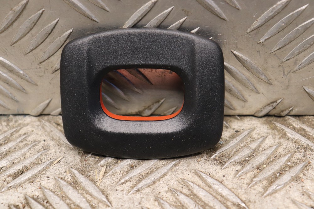 FORD FOCUS MK3 REAR SEAT PUSH DOWN BUTTON SURROUND TRIM 2011-2015 EA13H ...