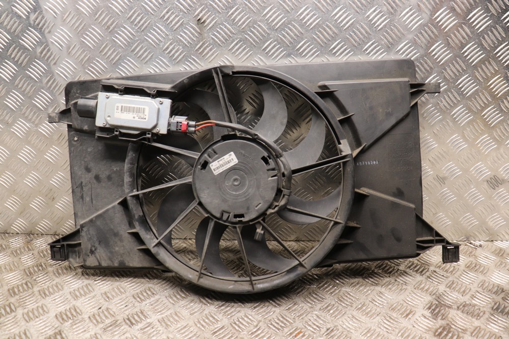 FORD FOCUS MK3 1.6 PETROL AUTO EURO 5 RADIATOR COOLING FAN 2011-2015 ...