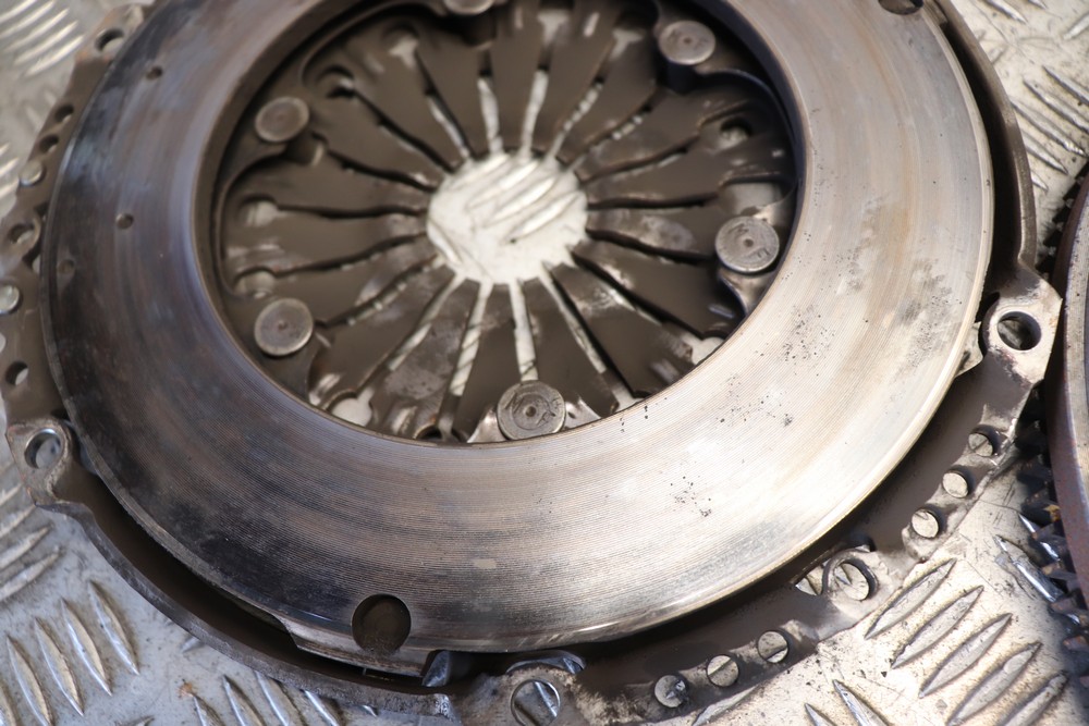 FORD KUGA MK2 2.0 TDCI EURO 6 CLUTCH FLYWHEEL 2017-2019 AX67 – Gala Motors