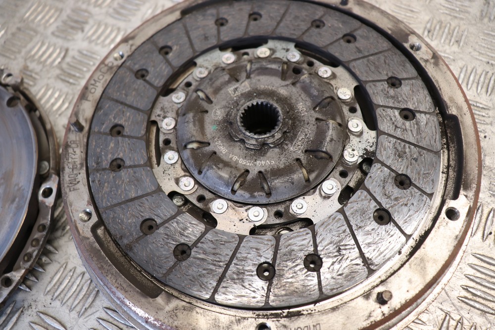 FORD KUGA MK2 2.0 TDCI EURO 6 CLUTCH FLYWHEEL 2017-2019 AX67 – Gala Motors