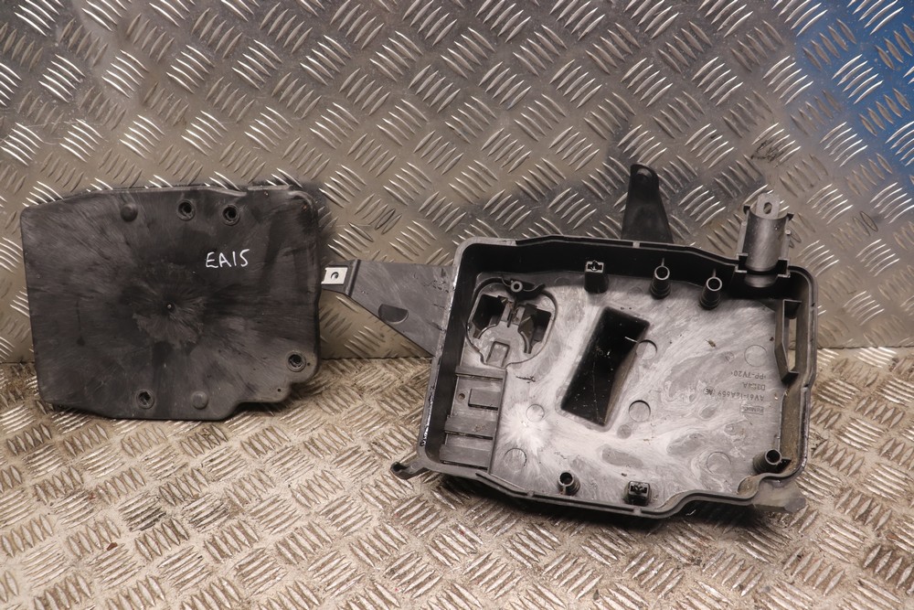 FORD FOCUS MK3 ENGINE ECU CAGE HOLDER HOUSING AV61-12A659-AE 2015-2018 ...