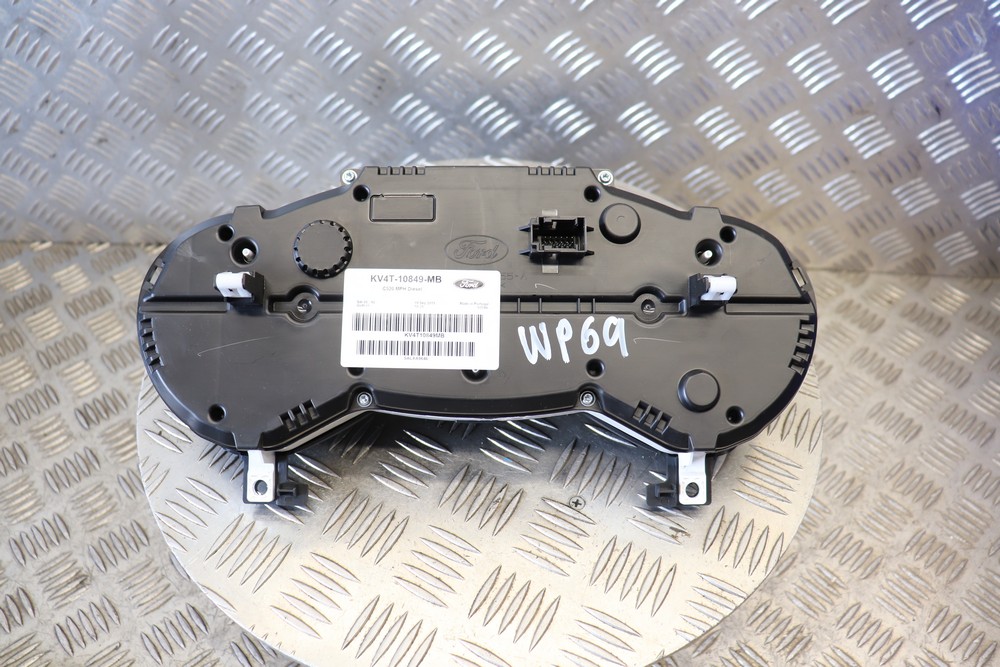 FORD KUGA MK2 2.0 TDCI EURO 6.2 MANUAL 6SP SPEEDO INSTRUMENT CLUSTER 17 ...