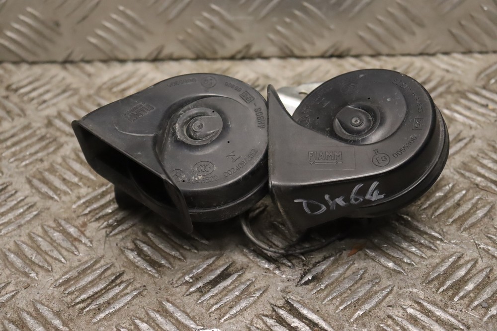 FORD FOCUS MK3 HORNS 2011-2015 DK64 – Gala Motors