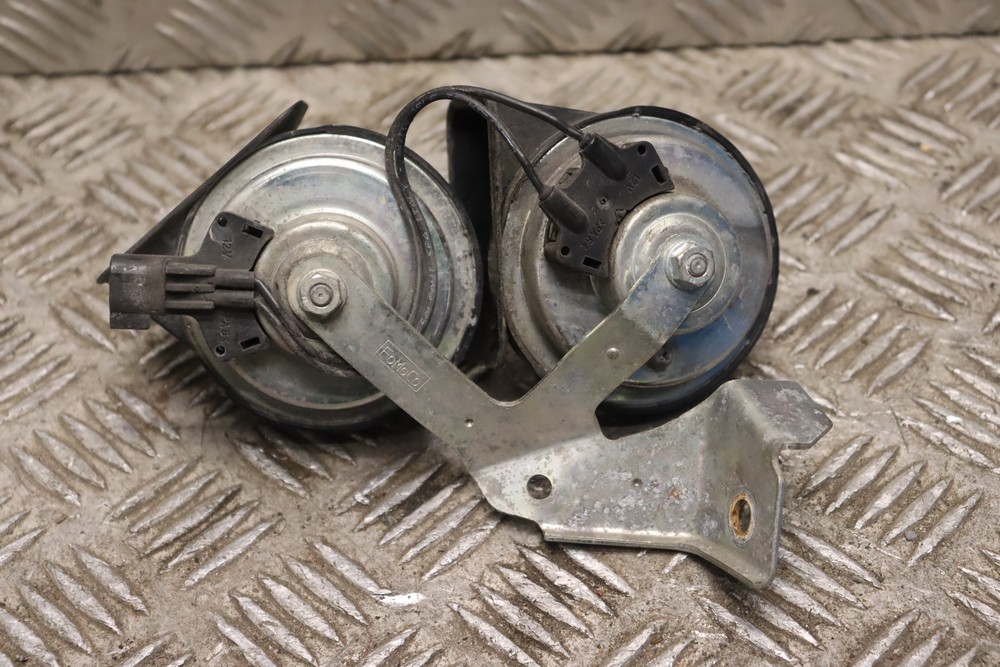 FORD FOCUS MK3 HORNS 2011-2015 DK64 – Gala Motors
