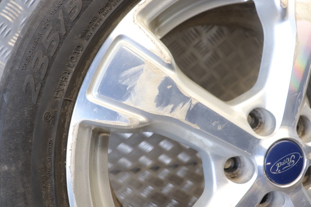 FORD KUGA MK2 R18 ALLOY WHEEL WITH BAD TYRE 2017-2019 YD17-3 – Gala Motors
