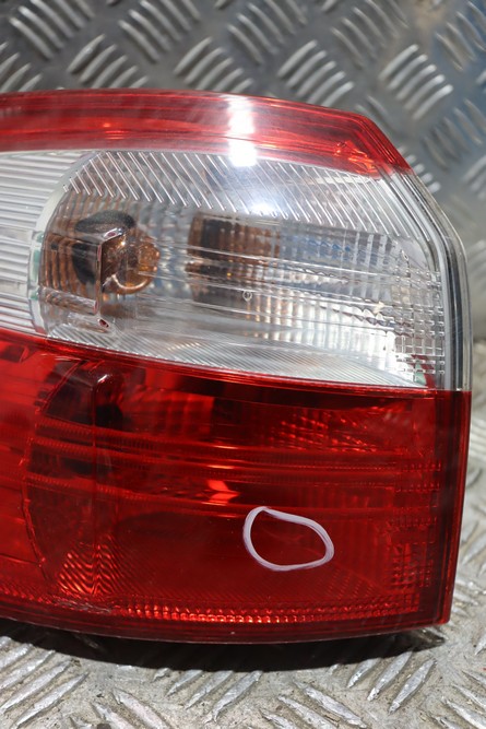 FORD FOCUS MK3 ESTATE NS REAR OUTER LED LIGHT CLUSTER (SEE PHOTOS) 2011 ...