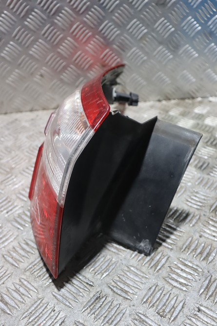 FORD FOCUS MK3 ESTATE NS REAR OUTER LED LIGHT CLUSTER (SEE PHOTOS) 2011 ...