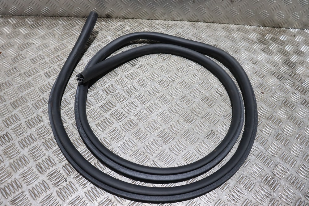 FORD FOCUS MK4 OSF FRONT DOOR RUBBER SEAL (ON BODY) 2018-2021 WK19 ...