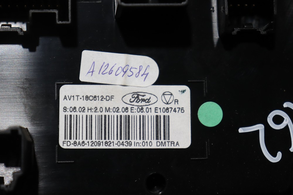 FORD B-MAX MK1 CLIMATE CONTROLS GEAR SURROUND TRIM (SEE PHOTOS) 2012 ...