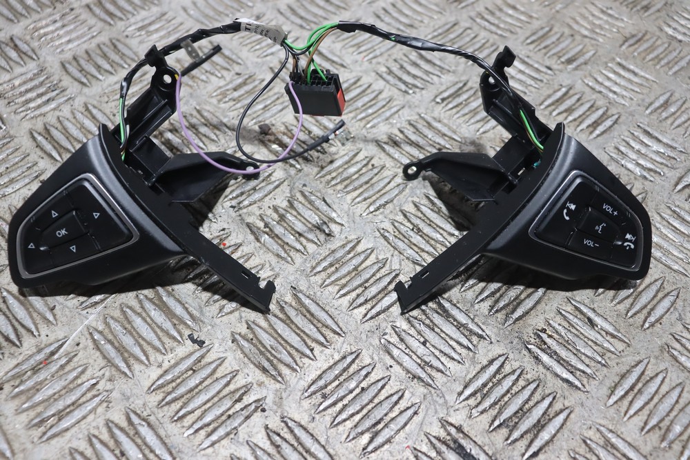 FORD FOCUS MK3 STEERING WHEEL BUTTONS CONTROLS 2015-2018 YD15H – Gala ...