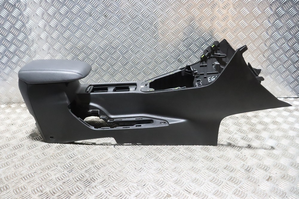 FORD FOCUS MK3 CENTRE CONSOLE WITH ARMREST 2015-2018 EG66 – Gala Motors