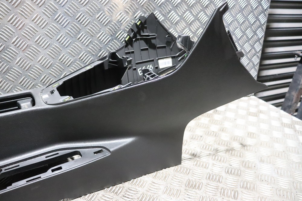 FORD FOCUS MK3 CENTRE CONSOLE WITH ARMREST 2015-2018 EG66 – Gala Motors